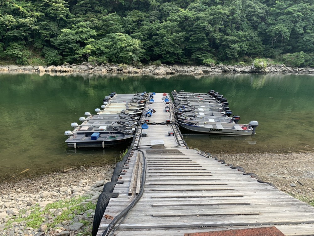 【BASSING-ROAD】三重県-七色ダムのバス釣りレンタルボート店｜RESERVER(リザーバー）